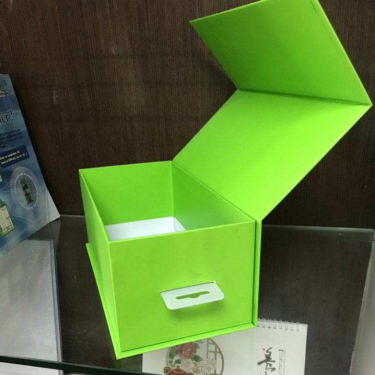 Gift box with handle, rigid box with handle, case wtih handle, paper ...